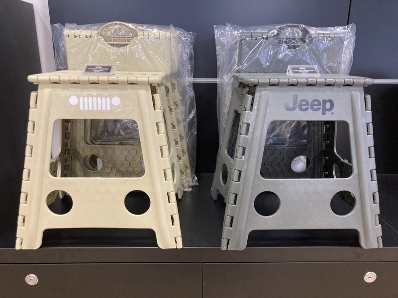 ☆Jeep Step Ladder☆ | 岡崎スタッフブログ | ジープ正規販売店 中京・愛知クライスラー